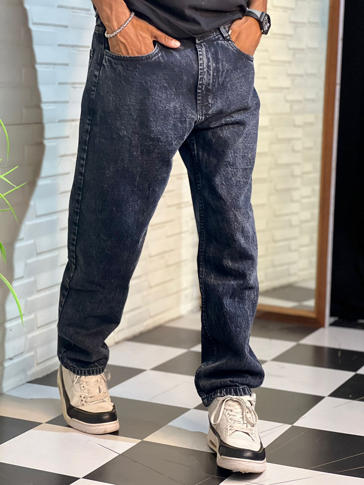 Black Blast Straight Fit Denim Jeans For Men